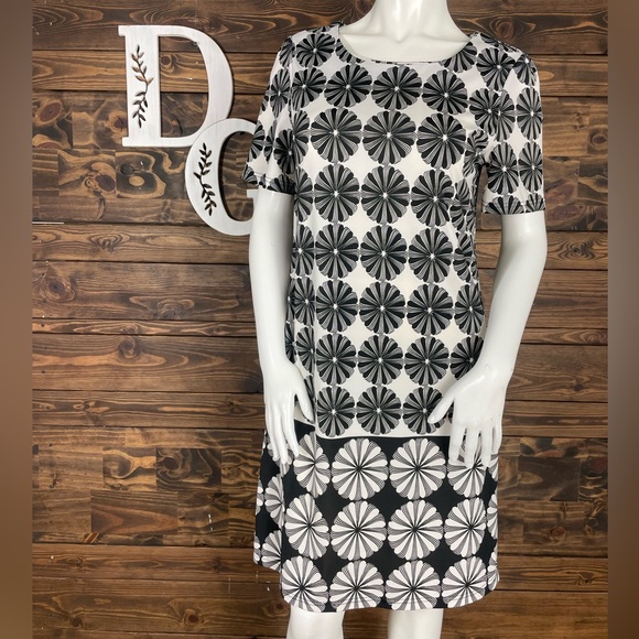 Aryeh | Dresses | Aryeh Floral Color Block Black And White Short Sleeve ...